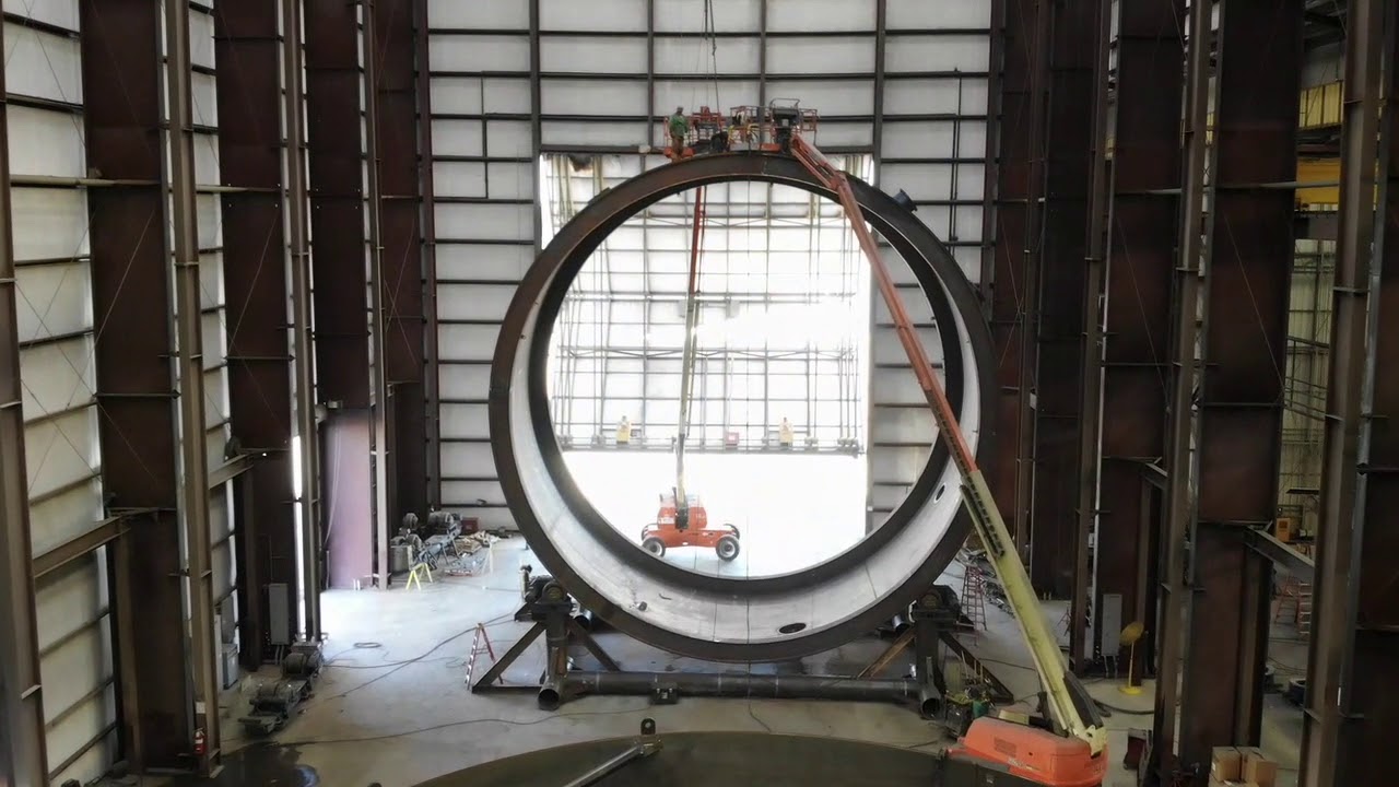 Pressure Vessel Fabrication - Explosion Bond Clad - YouTube