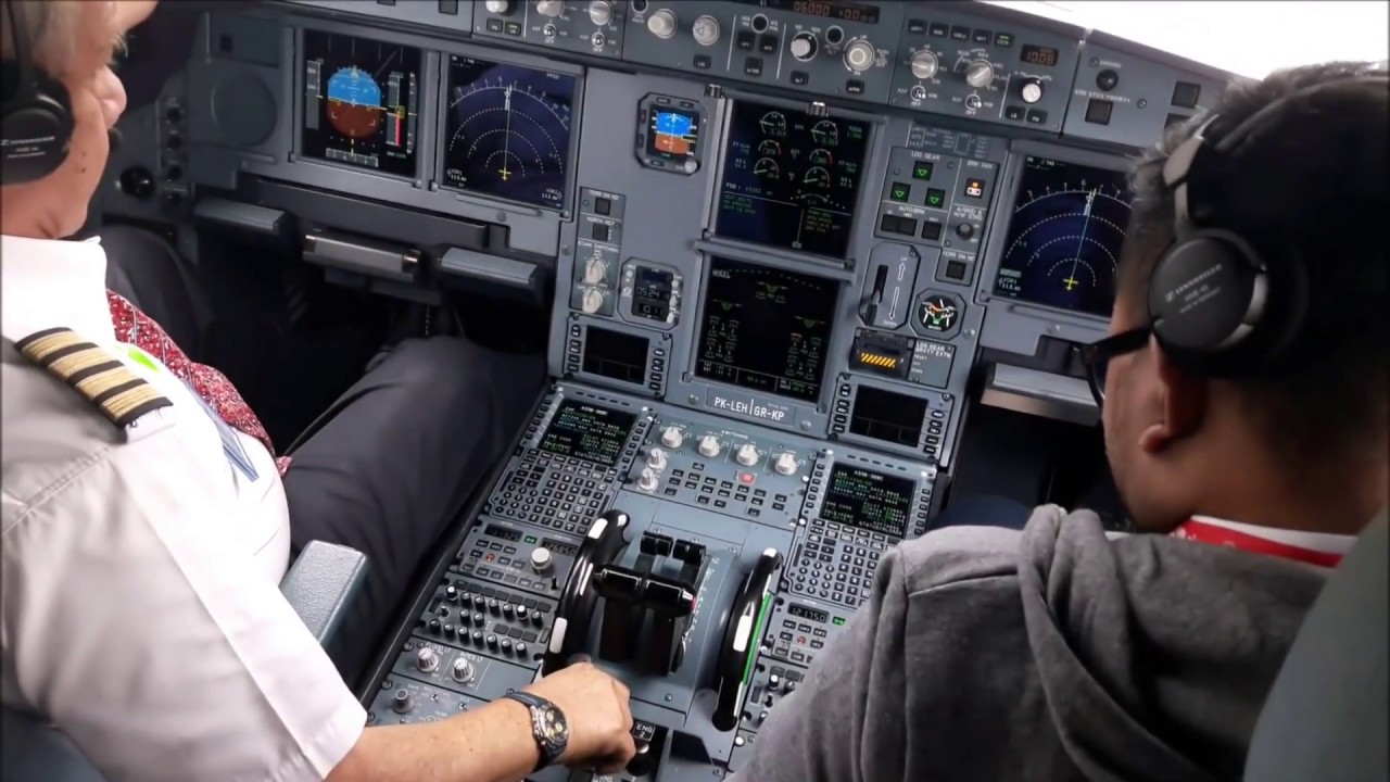 10 M views! Airbus A330 Takeoff JED-JKT - YouTube