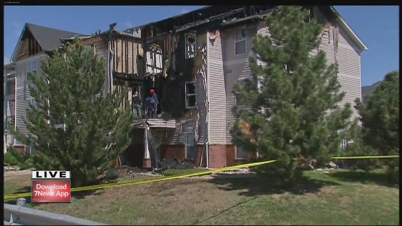 Fire damages Fort Collins apartment complex - YouTube