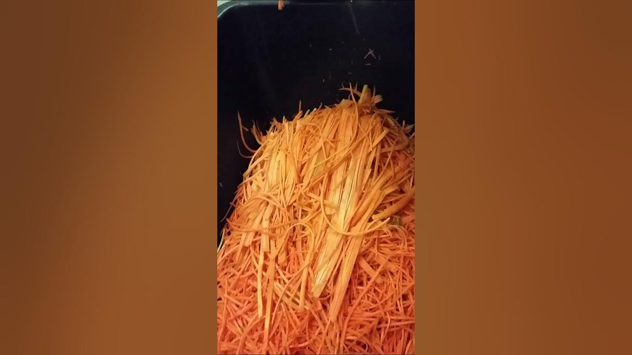 Шинковка для моркови - YouTube