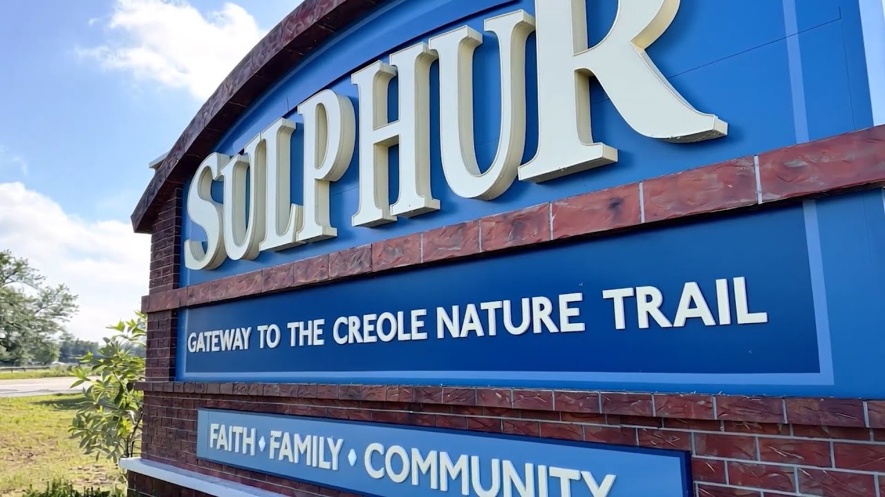 Sulphur Unveils New Welcome Sign - YouTube