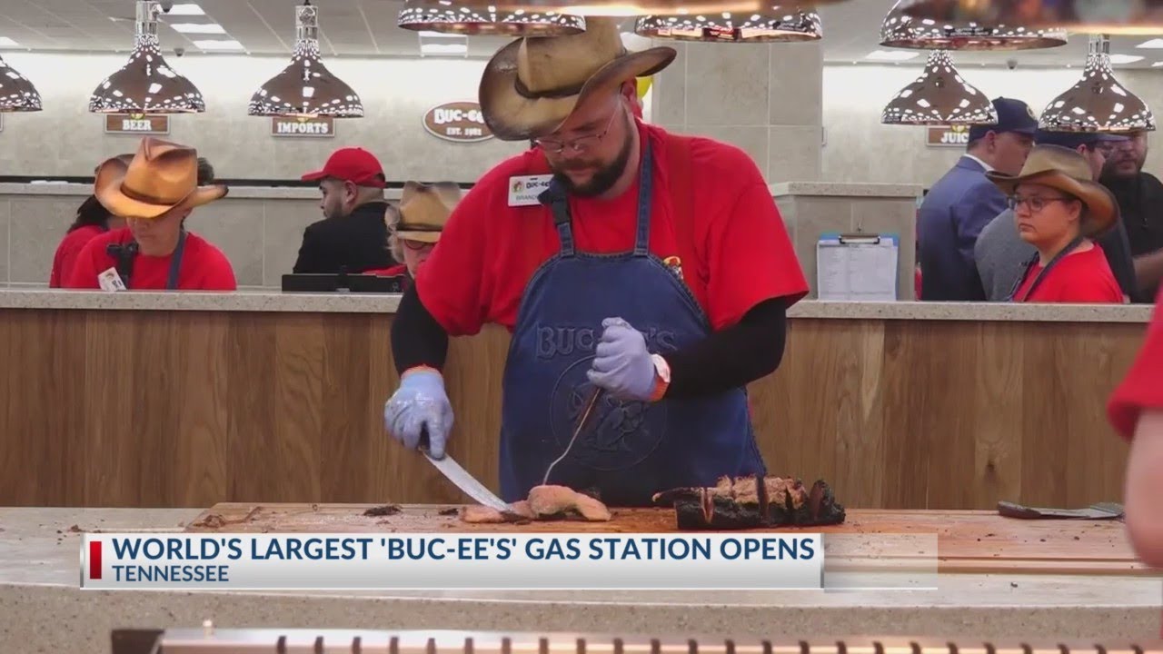 World's largest Bucee's gas station opens in Tennessee - YouTube