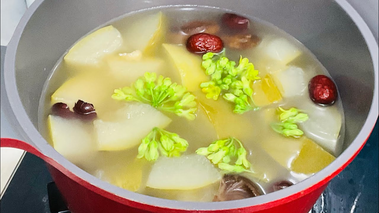 Hydrating Cooling Nutritious Winter Melon Soup & boiled pork healthy ...