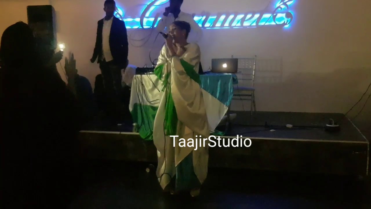 Idil barkhad | Hadaad Waji | Live Stockholm | 2018 - YouTube