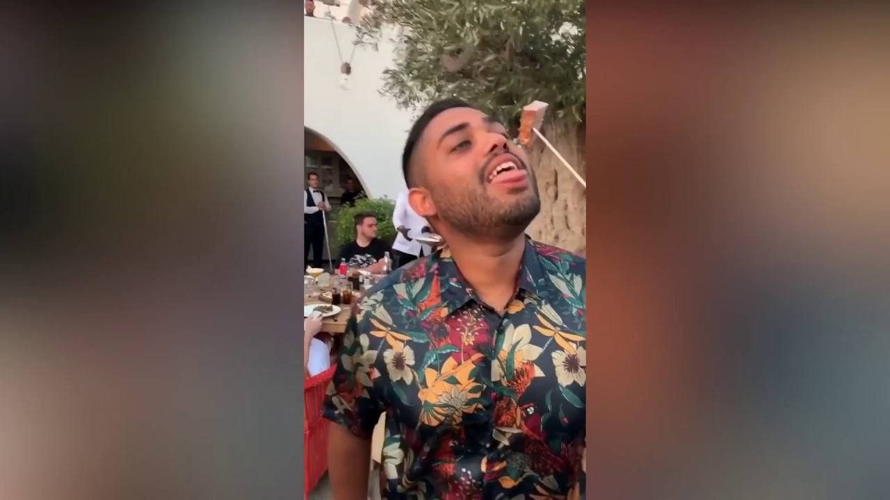 Salt bae vs Czn burak🙂 - YouTube