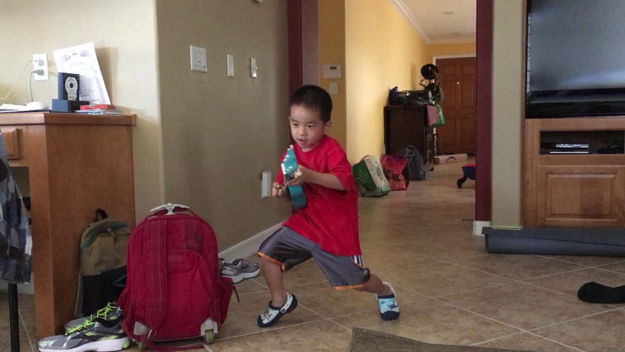 Boy Sings Snoopy V.S. The Red Baron song - YouTube