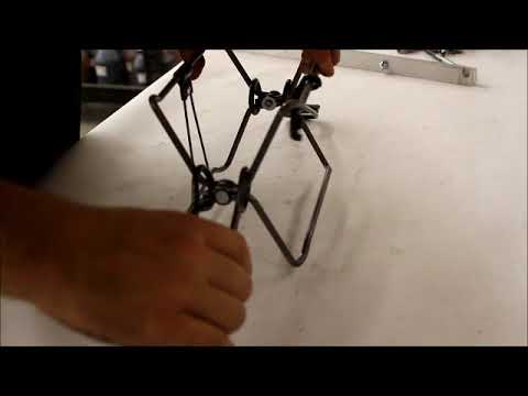 Setting a Bodygrip Trap - YouTube