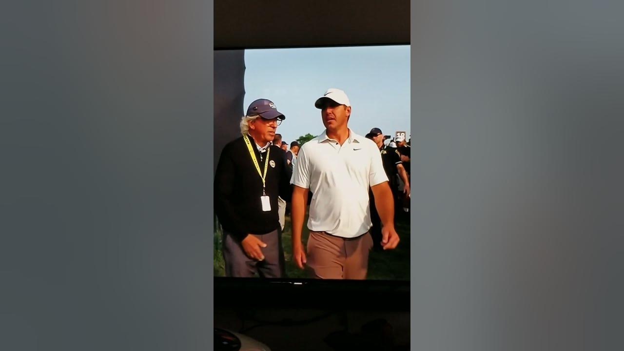 Brooks Koepka Wins PGA Championship and Blows Off PGA Officials Handshake - YouTube