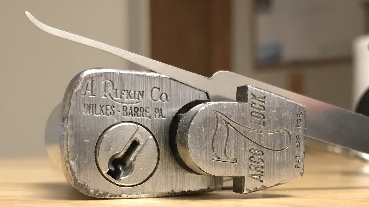 [12] Rifkin Arco 7 Bank Bag Lock Picked - YouTube