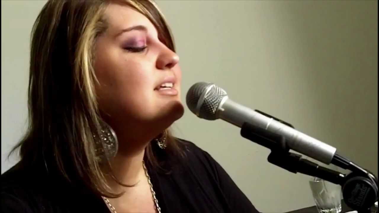 Someone like you - Adele Cover by Megan Doss - YouTube