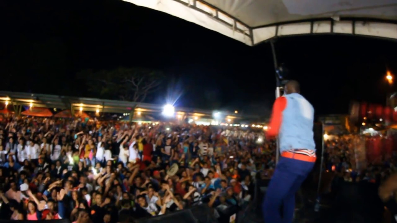 La Gente Pesada - Ritmo Racatanga [En Vivo] - YouTube