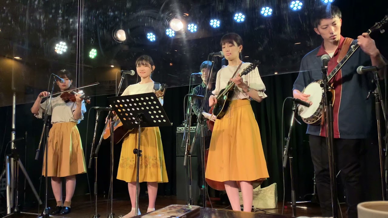 Blue Ridge Cabin Home_HoneyDukes - YouTube