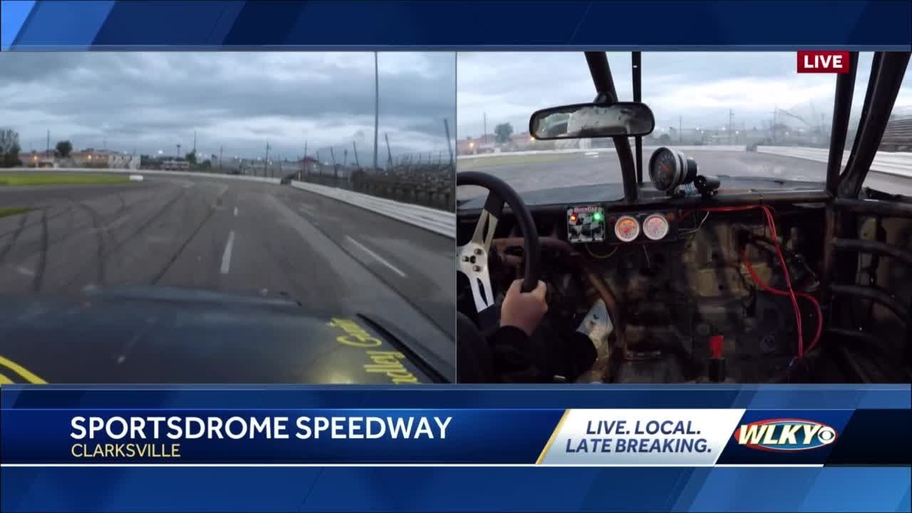 Bus racing at Sportsdrome Speedway is a 21 year tradition - YouTube