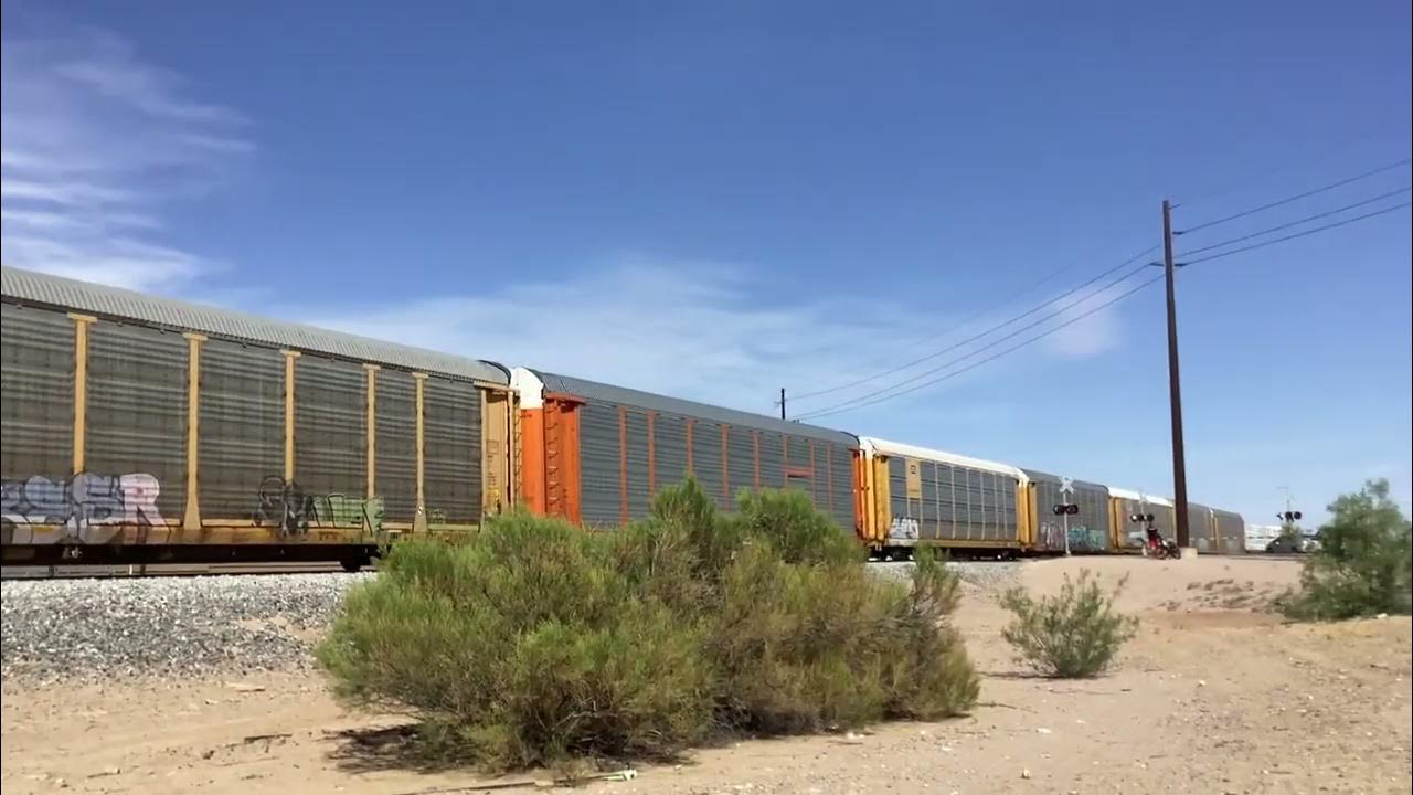 UP 8722 starts back up after sitting at a stand still at Ocotillo Rd - YouTube