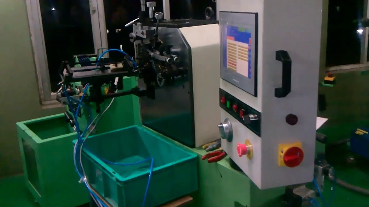 CNC oil seal Garter Spring Coiling Machine. - YouTube
