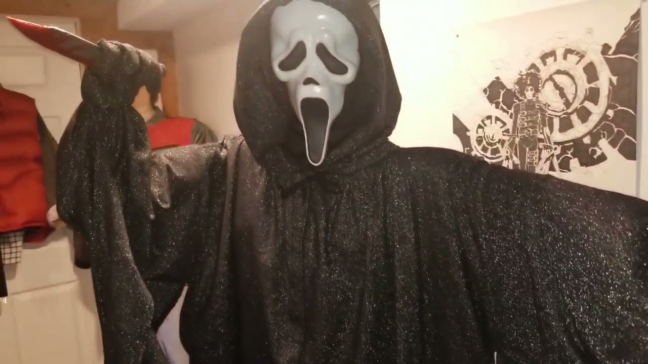 Scream Robe and PVC Mannequin - YouTube