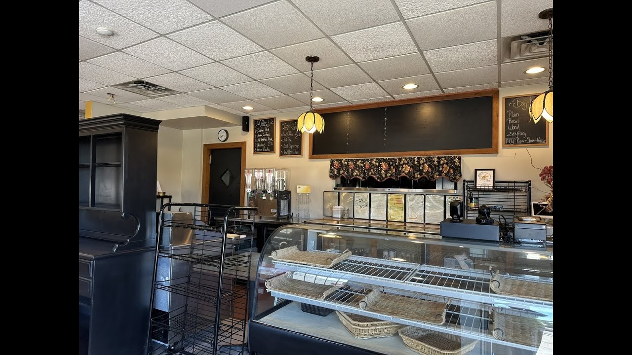 FLEX SPACE at 194 Main Street | Amesbury Real Estate - YouTube