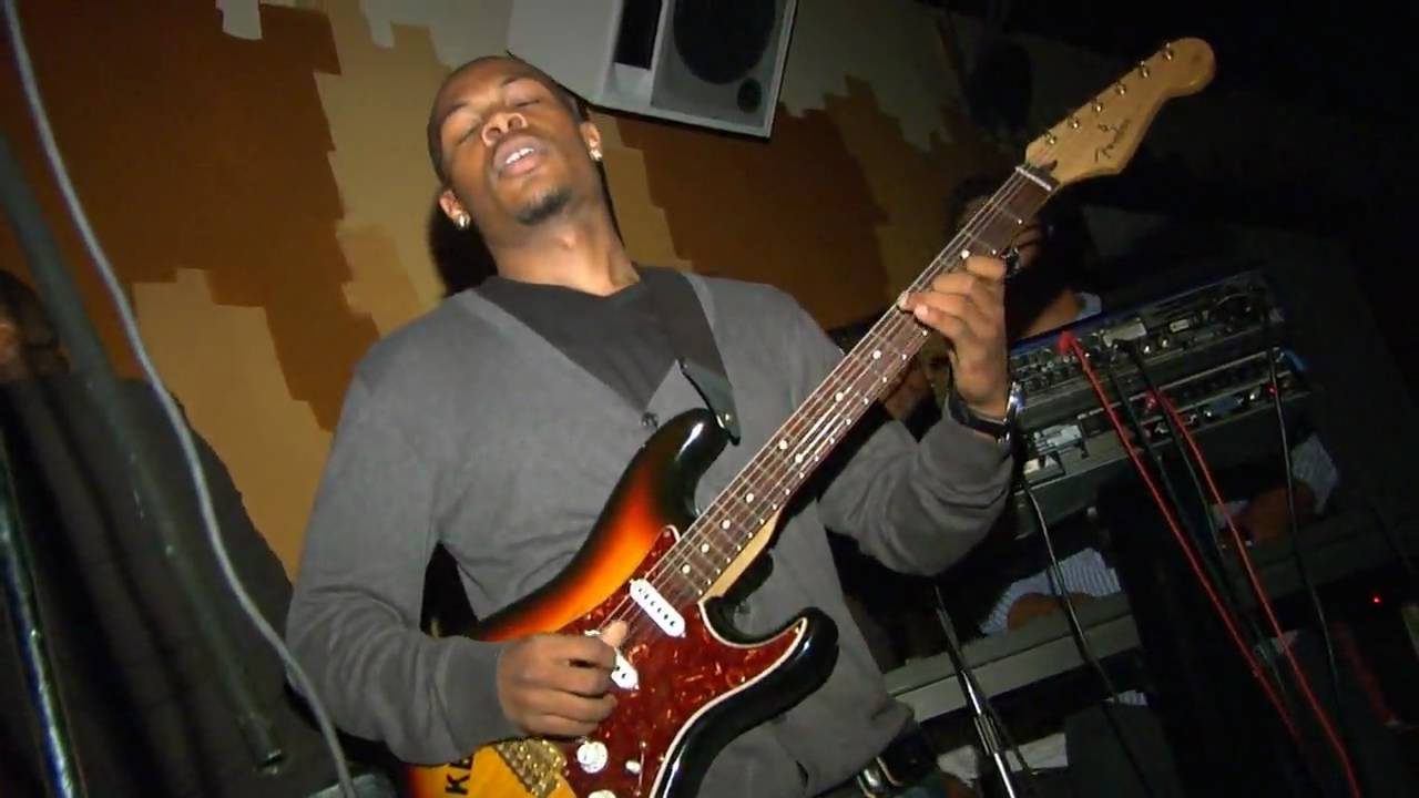 X-TASSY AT LEGENDS CAFE - YouTube