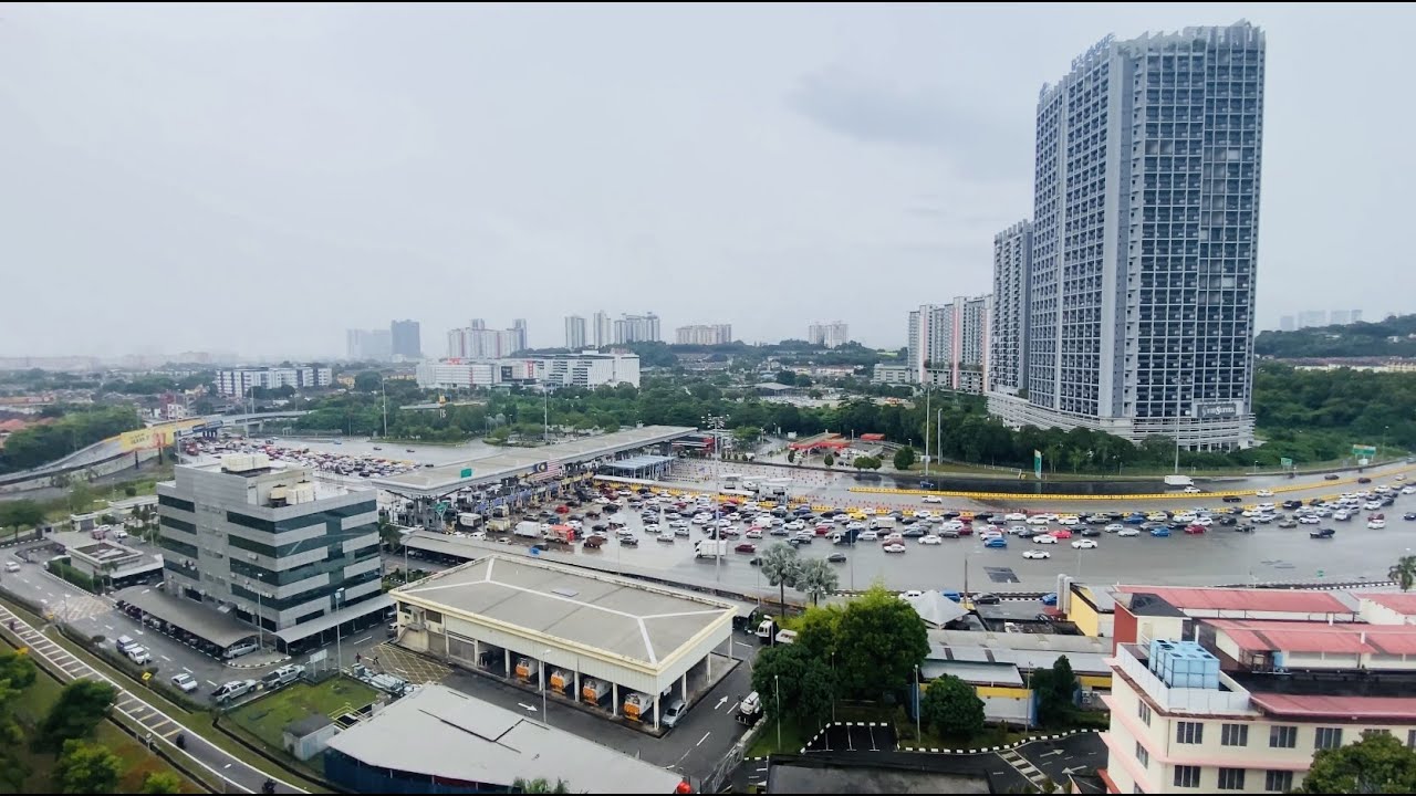 [4K Walk] Plaza Tol Sunway (PJS) | Lebuhraya Damansara-Puchong (LDP ...