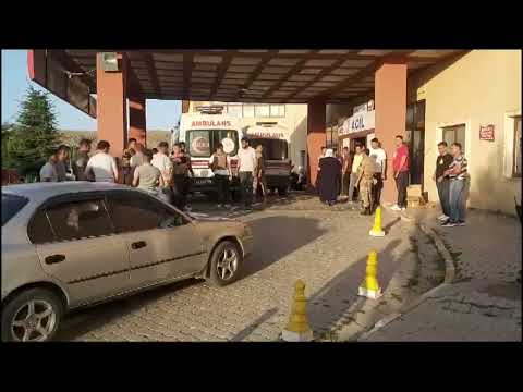 Patnos'ta akraba aileler arasında çıkan kavgaya müdahale eden 2 asker yaralandı