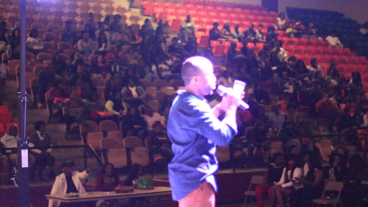 Jay Dukes and Sammie at Claflin Homecoming 2014 - YouTube