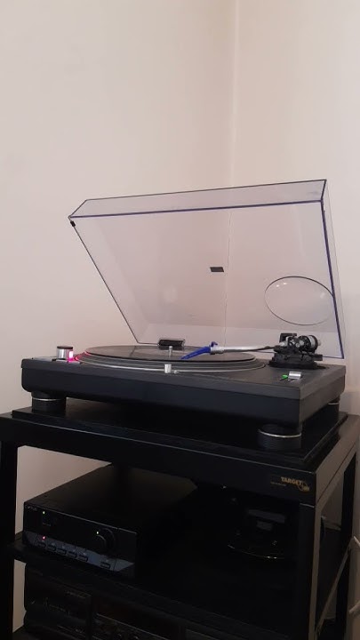 Thomas Bangalter 'Colossus'. Trax On Da Rocks Vol.2. 1998 Roulé Music. - YouTube