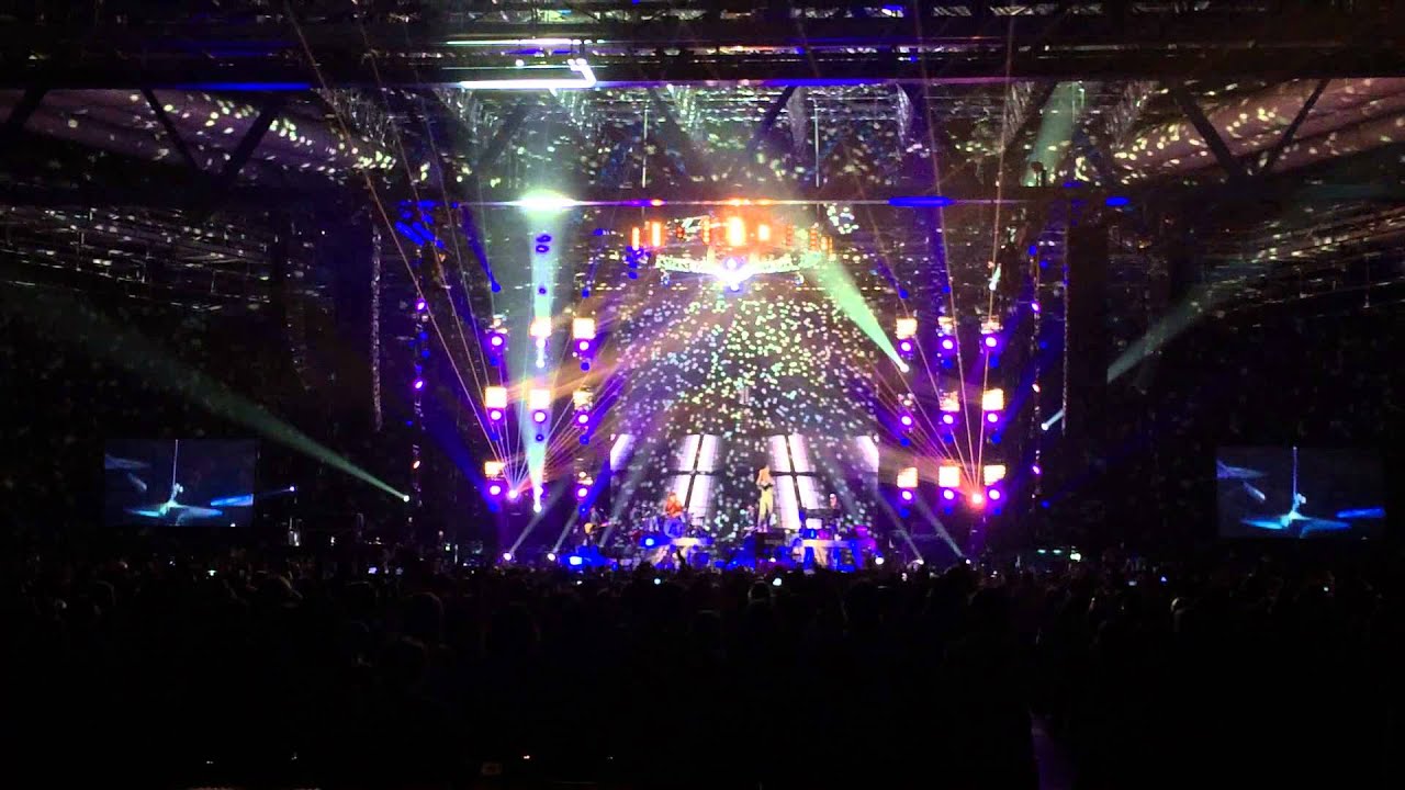 Final concert James Blunt Stuttgart 22 mars 2014 - YouTube
