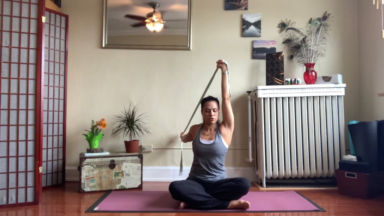 Shoulders and balance - YouTube