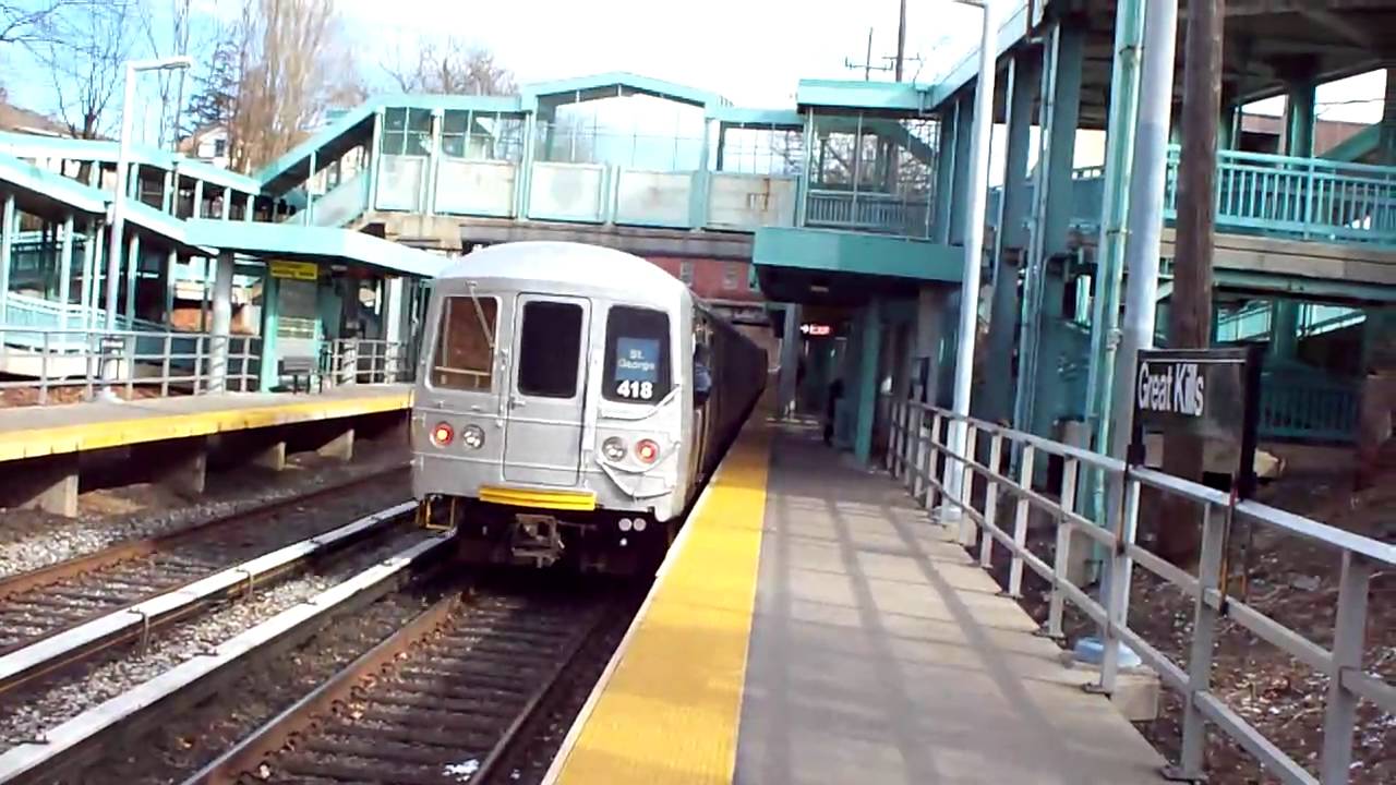 St. George Bound SIR R44 train at Great Kills [HD] - YouTube