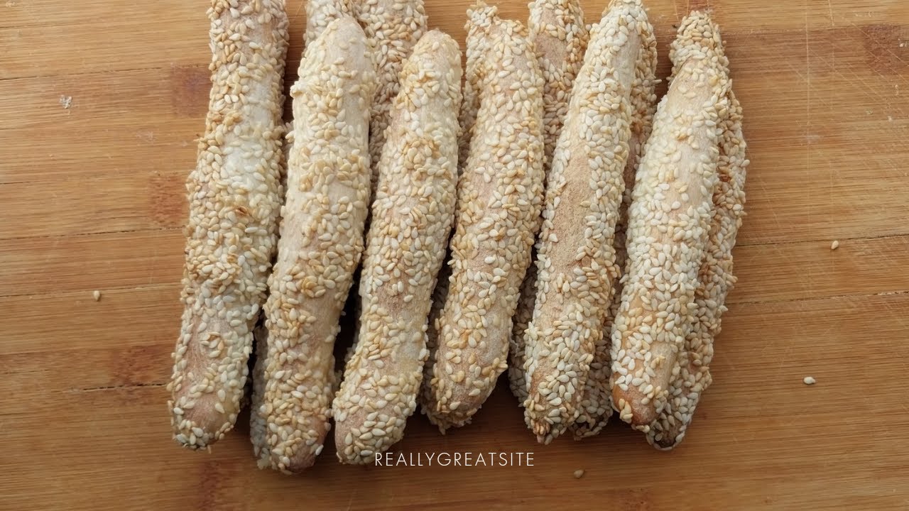 Dry breadsticks that can be served with any kind of soup or dip😋😍: bread crafters - YouTube