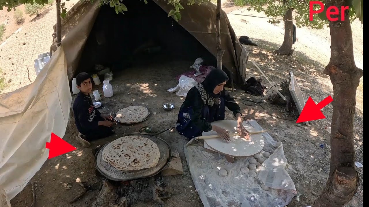 Making a canopy and baking local bread under the canopy - YouTube