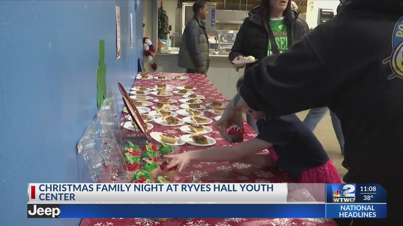 Ryves Hall hosts Christmas fun event - YouTube