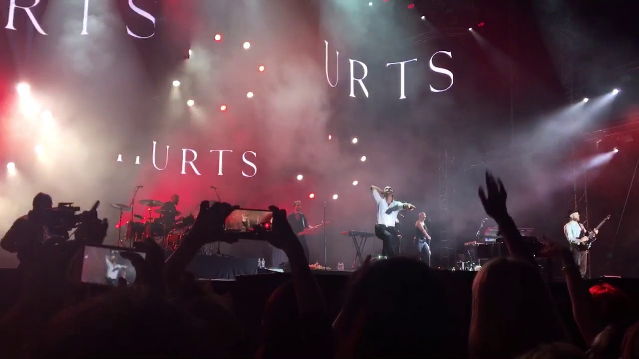 Hurts - Miracle (Live at Bucharest iMapp) - YouTube