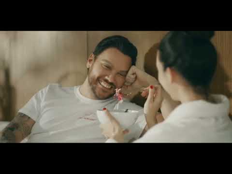 Mustafa Ceceli & Merve Özbey & Sinan Akçıl - Durum Çok Acil