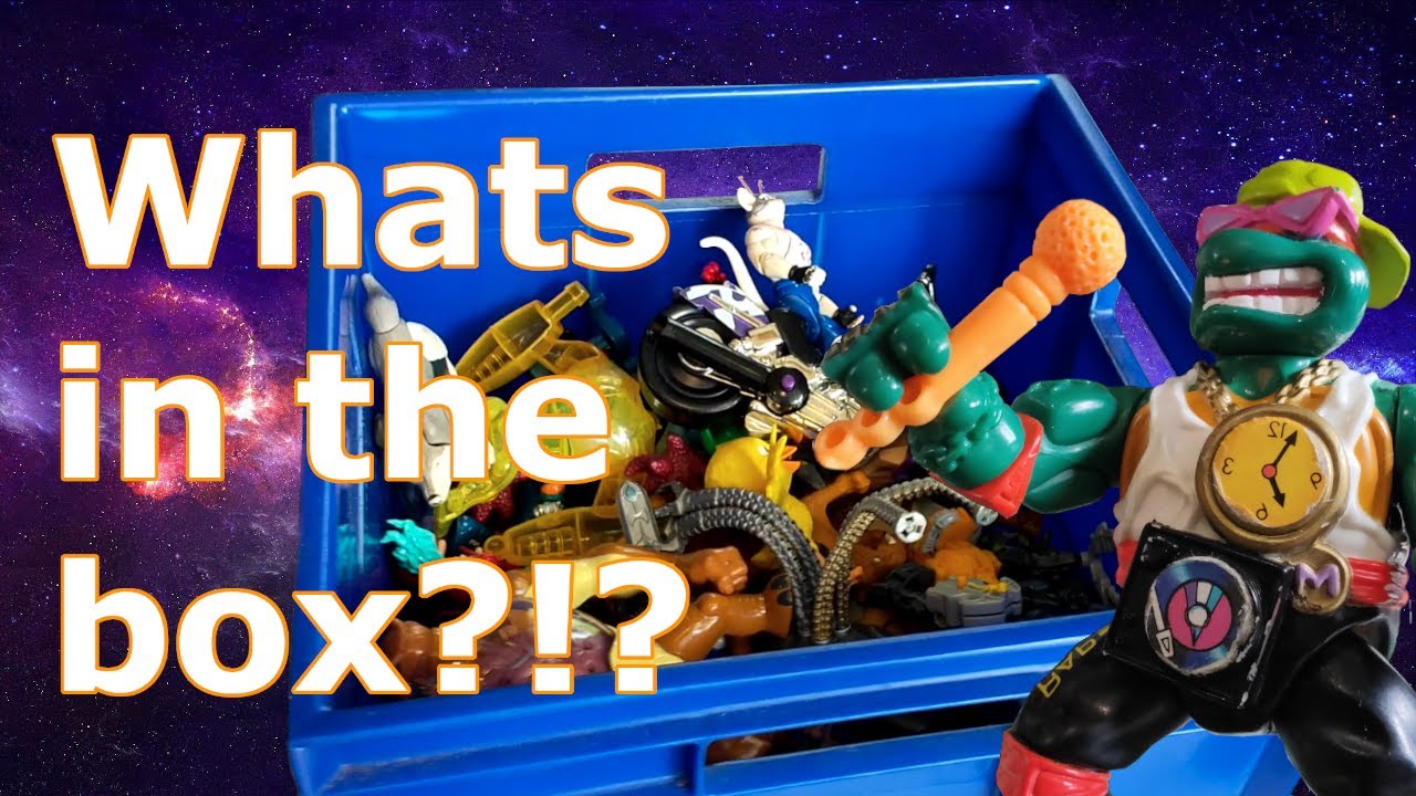 Facebook Finds #1 - The Mysterious Blue Box - YouTube