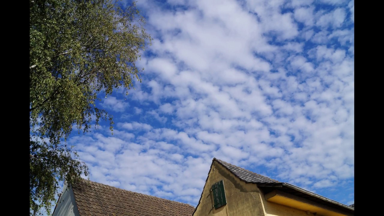 Altocumulus Wolken / Clouds - YouTube