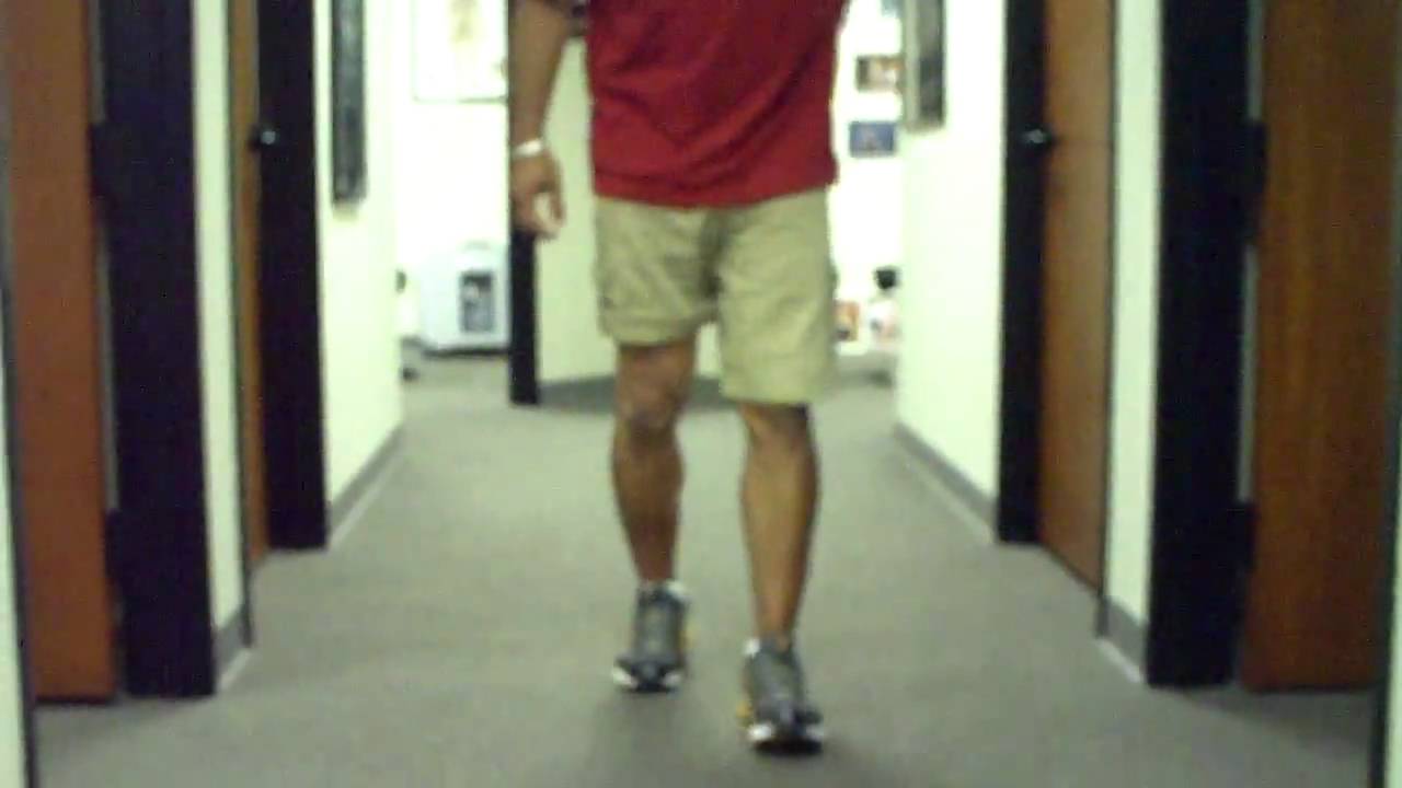 Juan: Meniscus Surgery 4 Days Post-op (Pre-Treatment Walking) - YouTube
