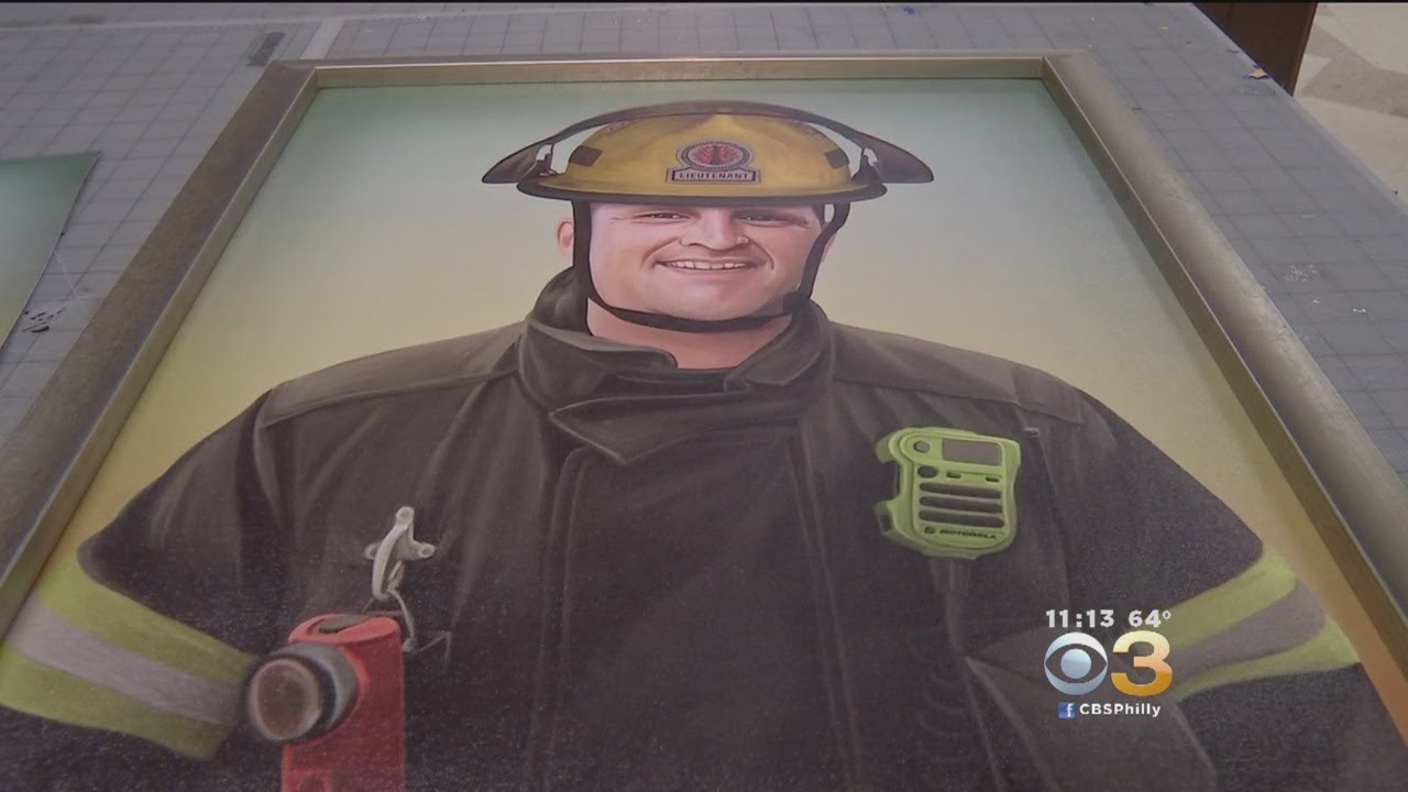 Philadelphia Police Officer Brings Comfort Painting Portraits Of The ...