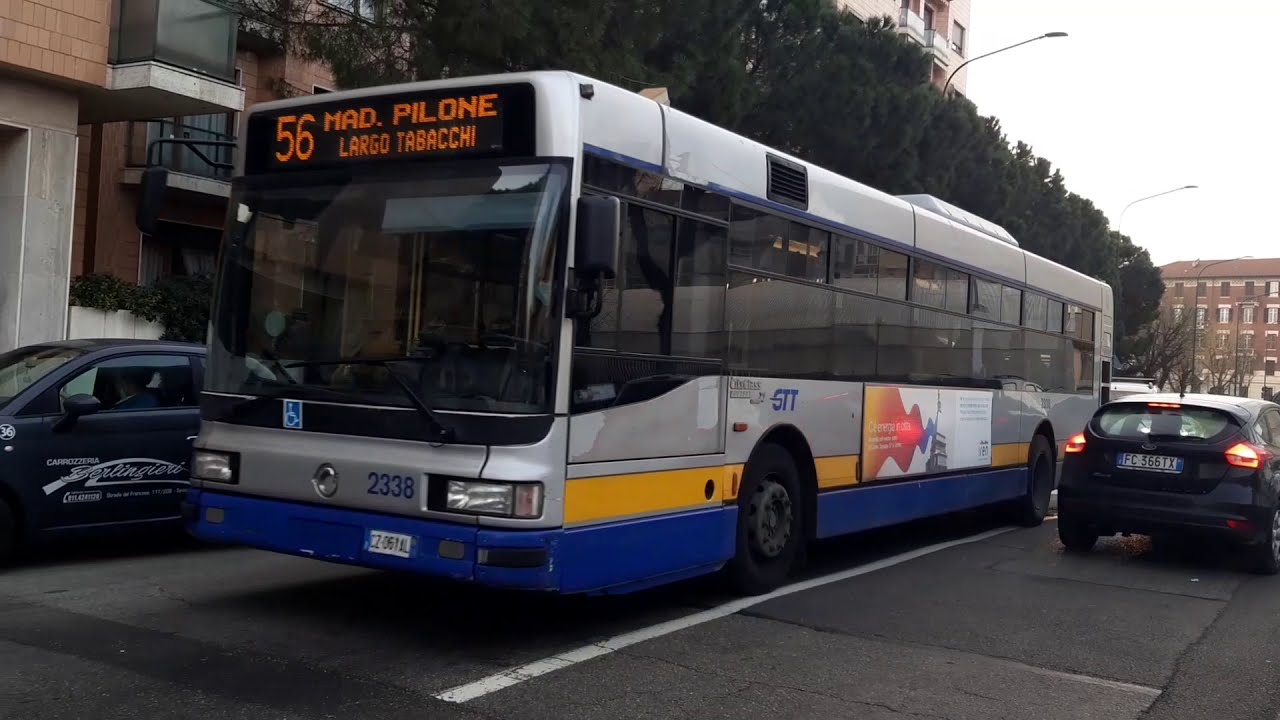 Vari bus GTT in servizio sulla linea 56 - YouTube