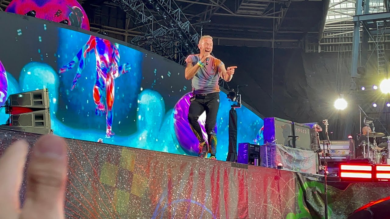 Coldplay - Adventure of a Lifetime (4K) - Cardiff Principality Stadium ...