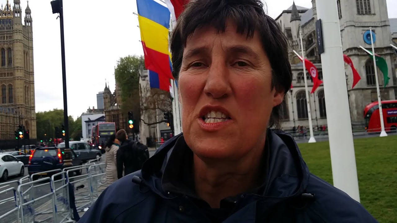 Peace Picket ParliamentSquare GE2015 - YouTube