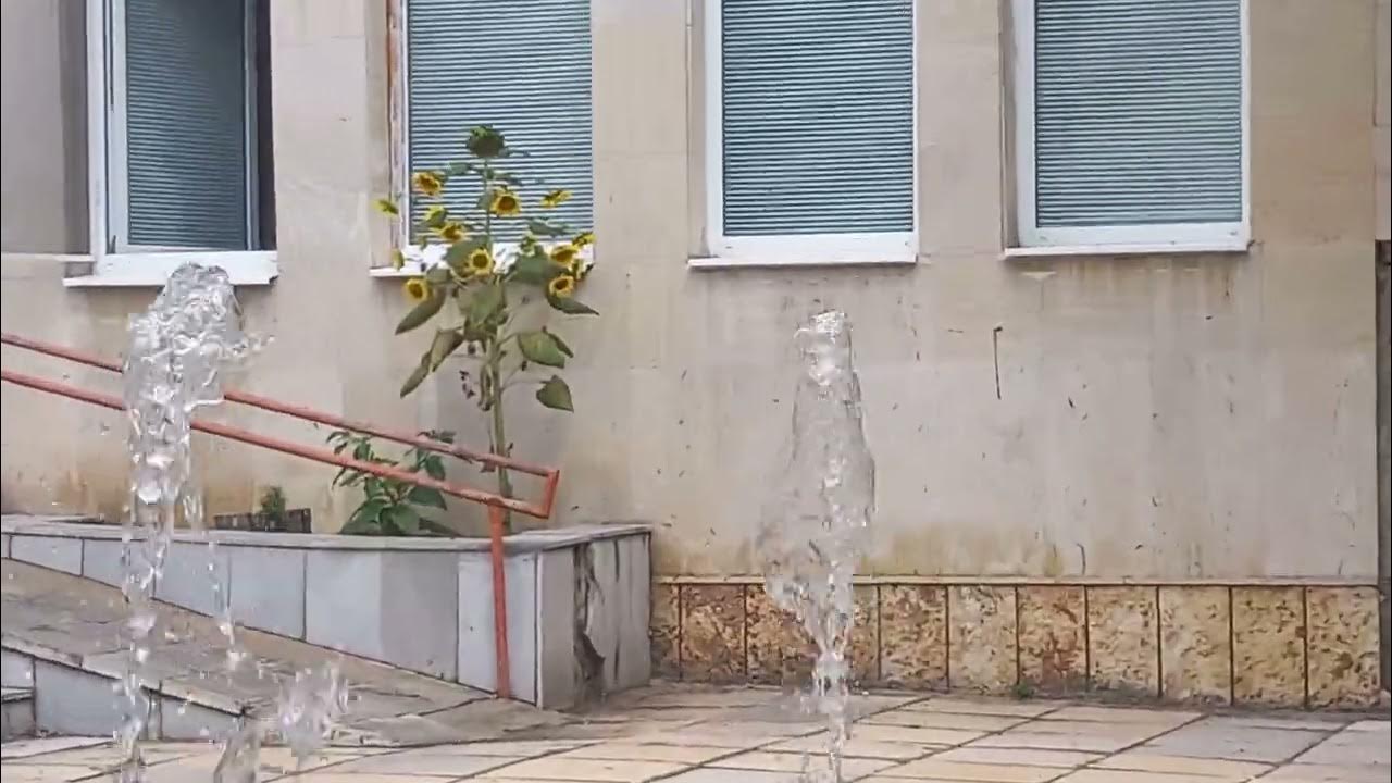 Красивите фонтани до читалище Пробуда в град Каспичан в петък 5 юли