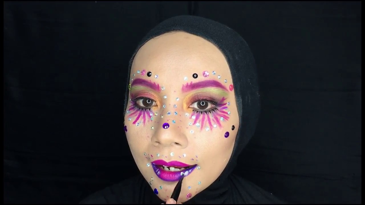 Easy Fantasy Makeup by Intan Sahrini - YouTube