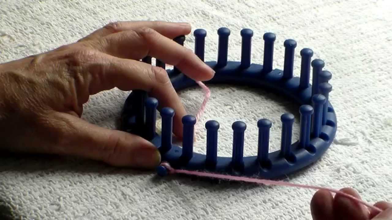 Loom Knitting - Cast on and E wrap - YouTube
