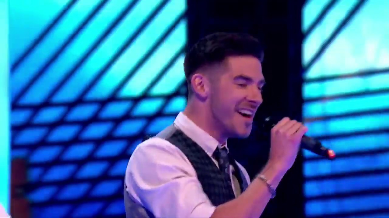 Professional Singing Showreel - YouTube