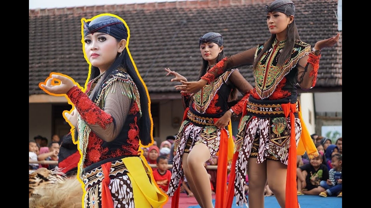 Reog Ponorogo Jathilan Cilik Vs Ganongan Kecil Dengan Penari Jathil ...