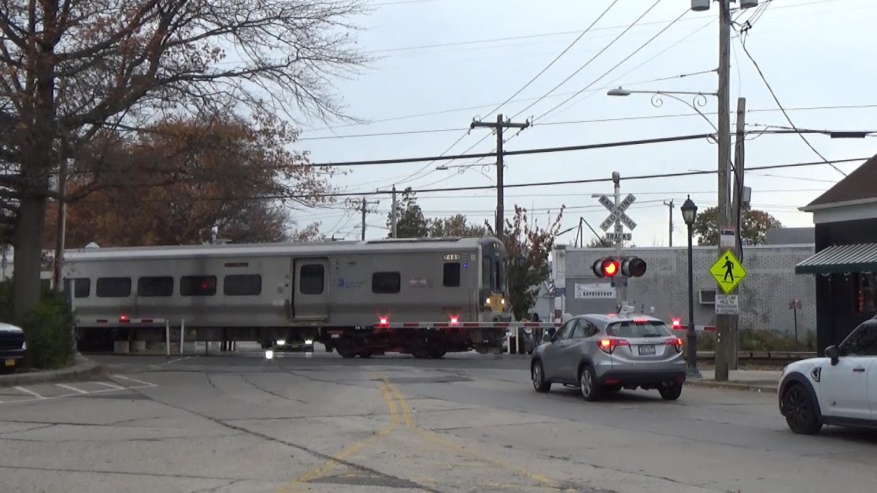 LIRR M7 to Grand Central - Dubois Ave Railroad Crossing - Valley Stream ...