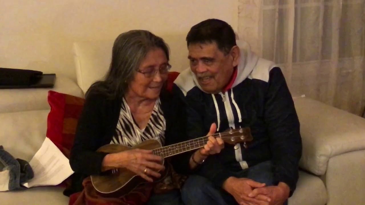 Lolo Bebe and Lola Inday Christmas Caroling 2017 - YouTube