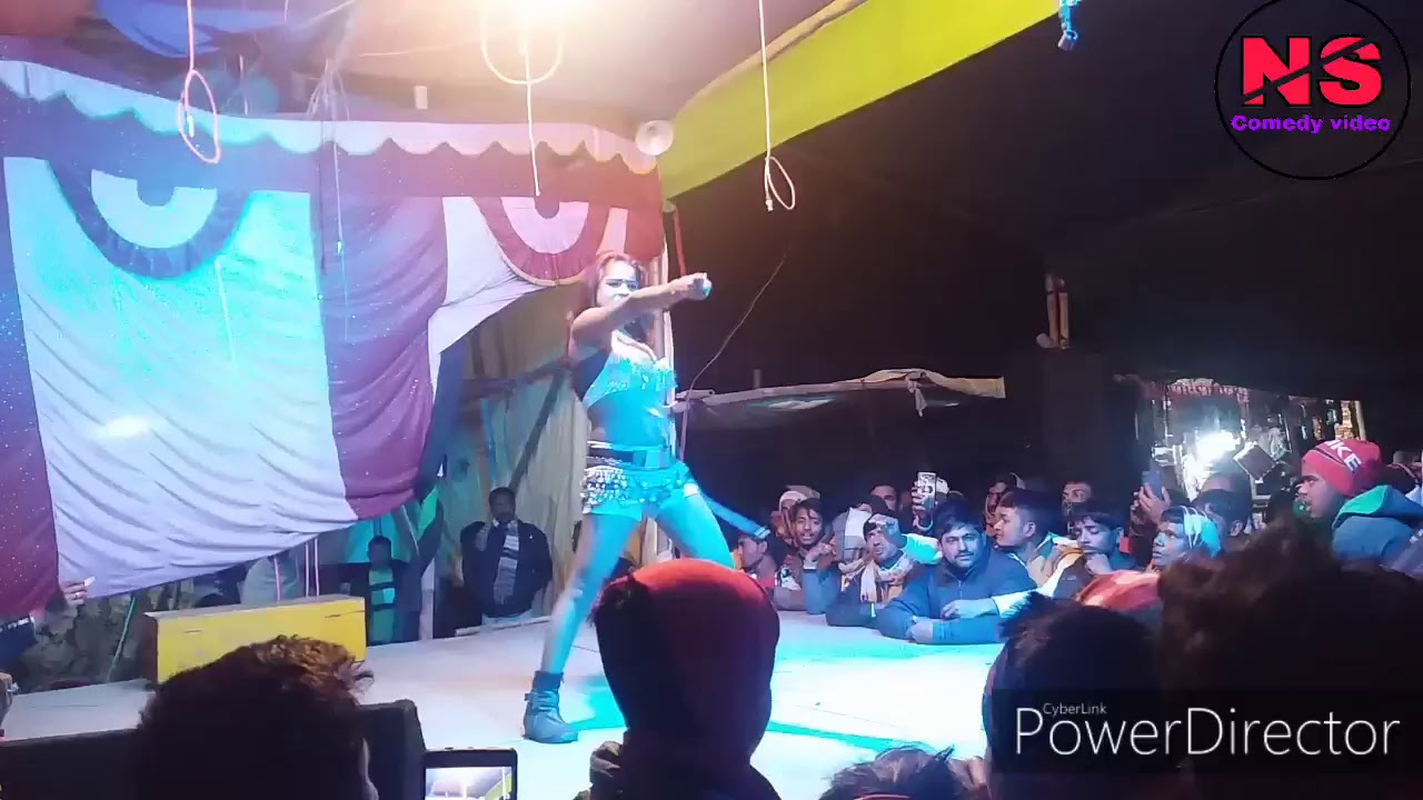 Miss Soniya Dil diwana dhoondta hai koi ek haseen ladki dance hangama ...