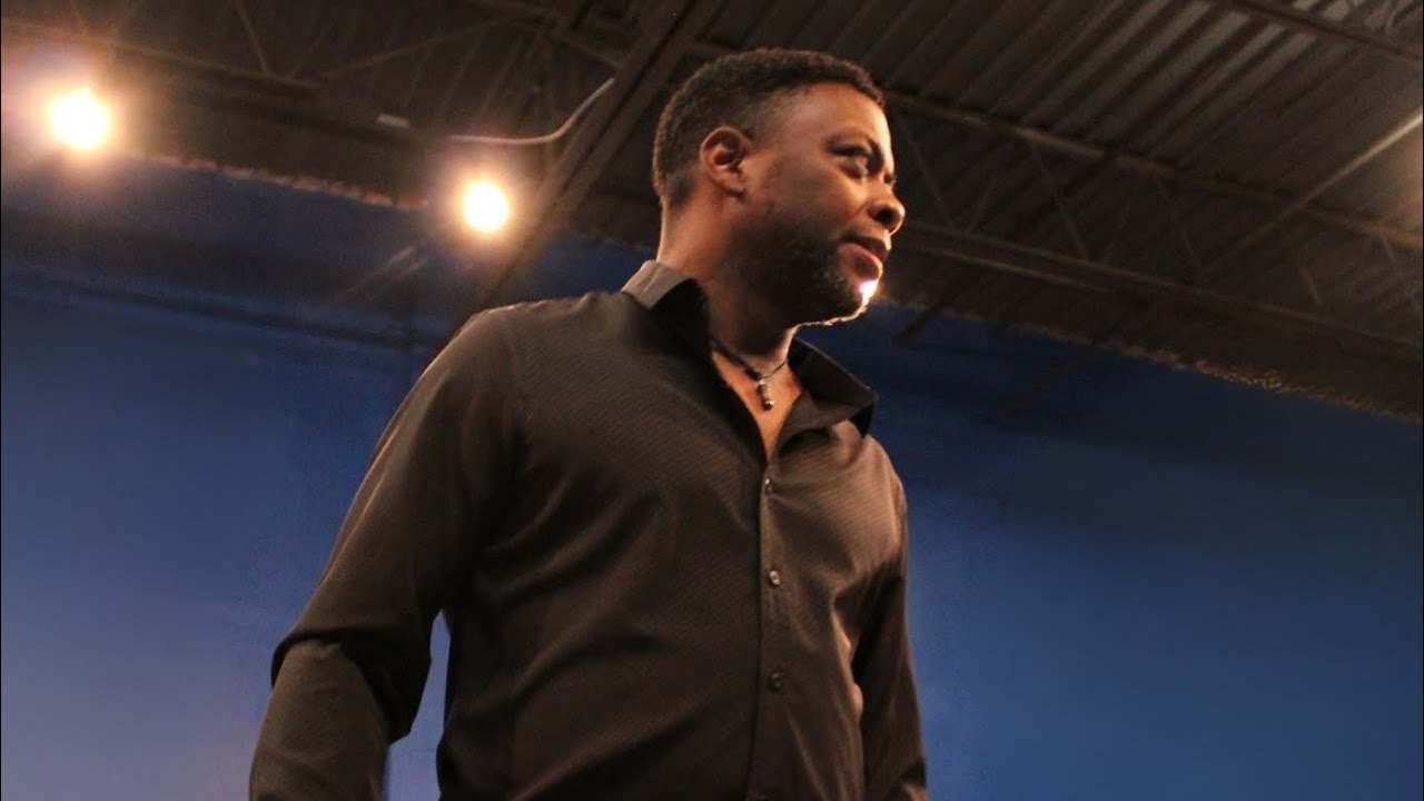 Derrick King is BACK to save Ray Ray Sanders! | MEMPHIS WRESTLING - YouTube